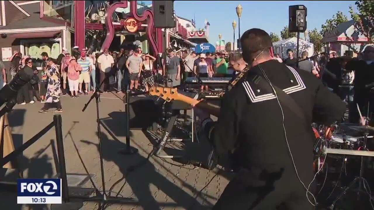 Stewards of the Sea jam out during Fleet Week - YouTube