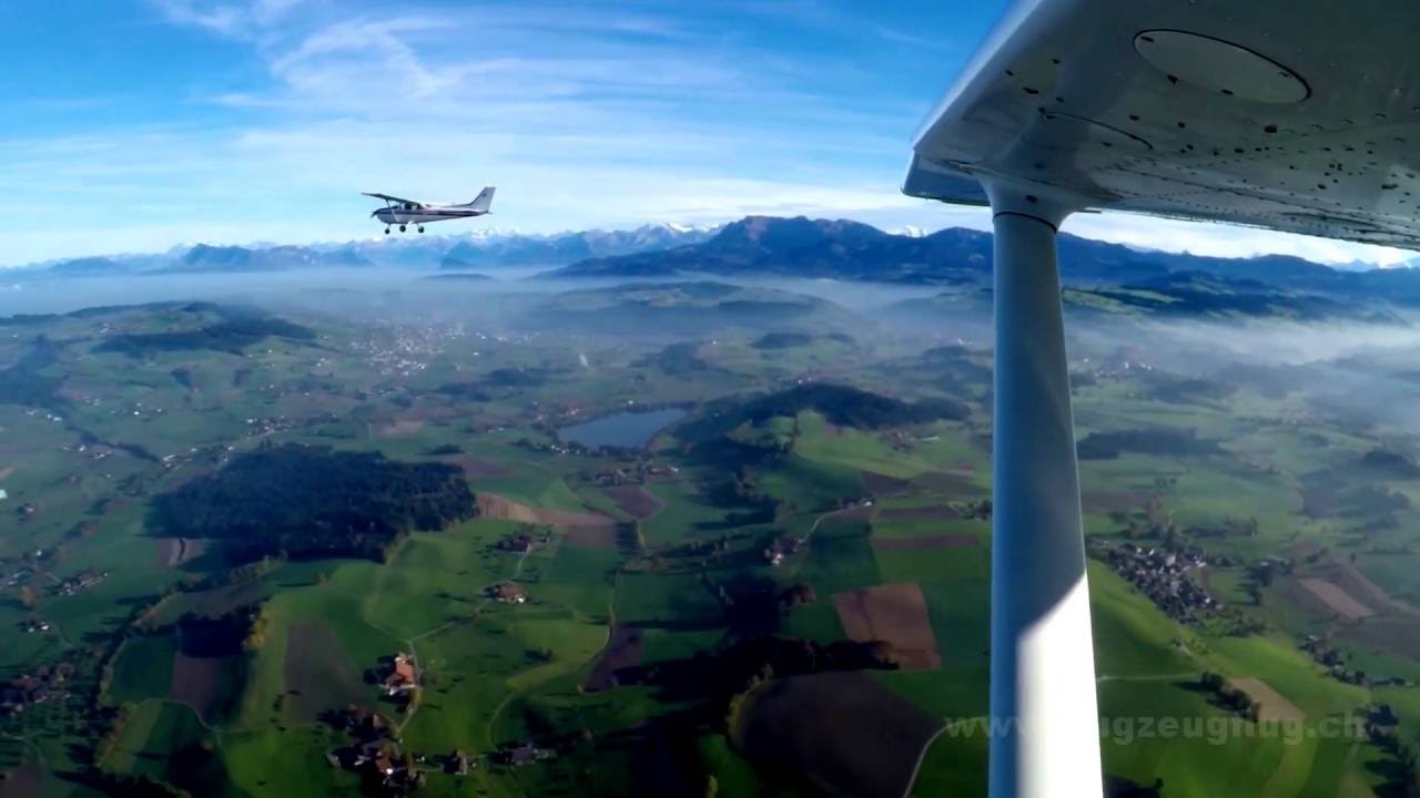 Rundflug mit dem Flugzeug - YouTube