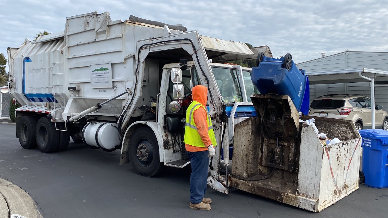 Mt Diablo Resource Recovery Volvo WXLL Amrep Octo FEL 27 - YouTube