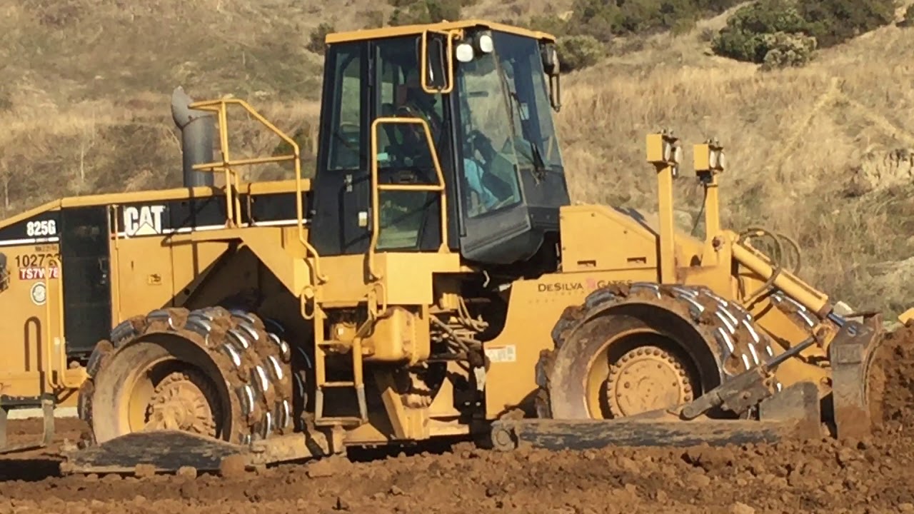 2004 CAT 825GII Compactor Video 4 - YouTube