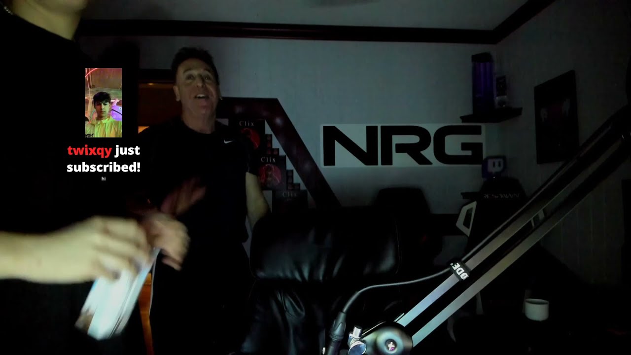 Clix Brings his Dad on Stream! - YouTube