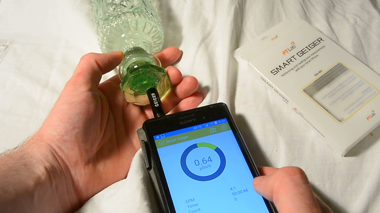 Smart Geiger - black version - test on weak radiation sources - YouTube