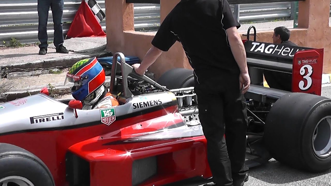 Starting the Cosworth DFR V8 F1 Engine - YouTube