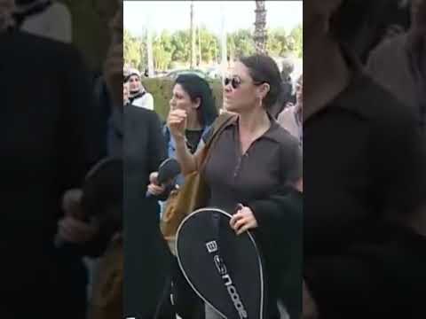 Hülya avşar muhabire seni görmek istemiyorum. Diyor #hülyaavşar #hulyaavsar #magazin #magazine