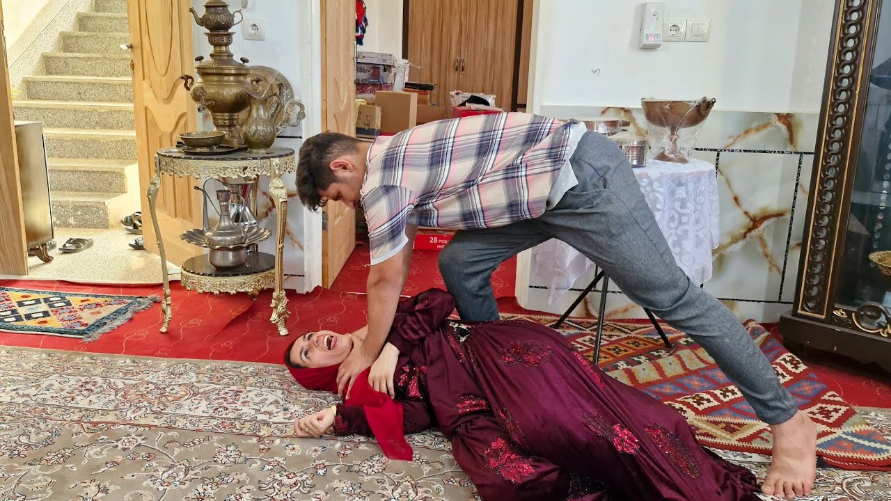 Mohammad and Zahra fight over breakfast - YouTube