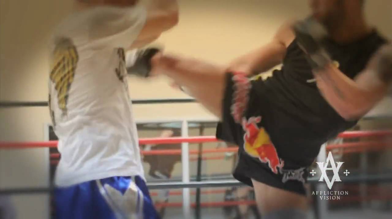 Rob Emerson Trains For UFC 109 at Affliction - YouTube