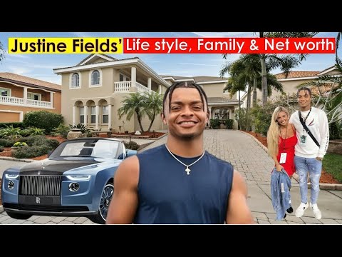 Meet Justin Fields' MODEL GIRLFRIEND, Parents, Sisters, Lifestyle, Age ...