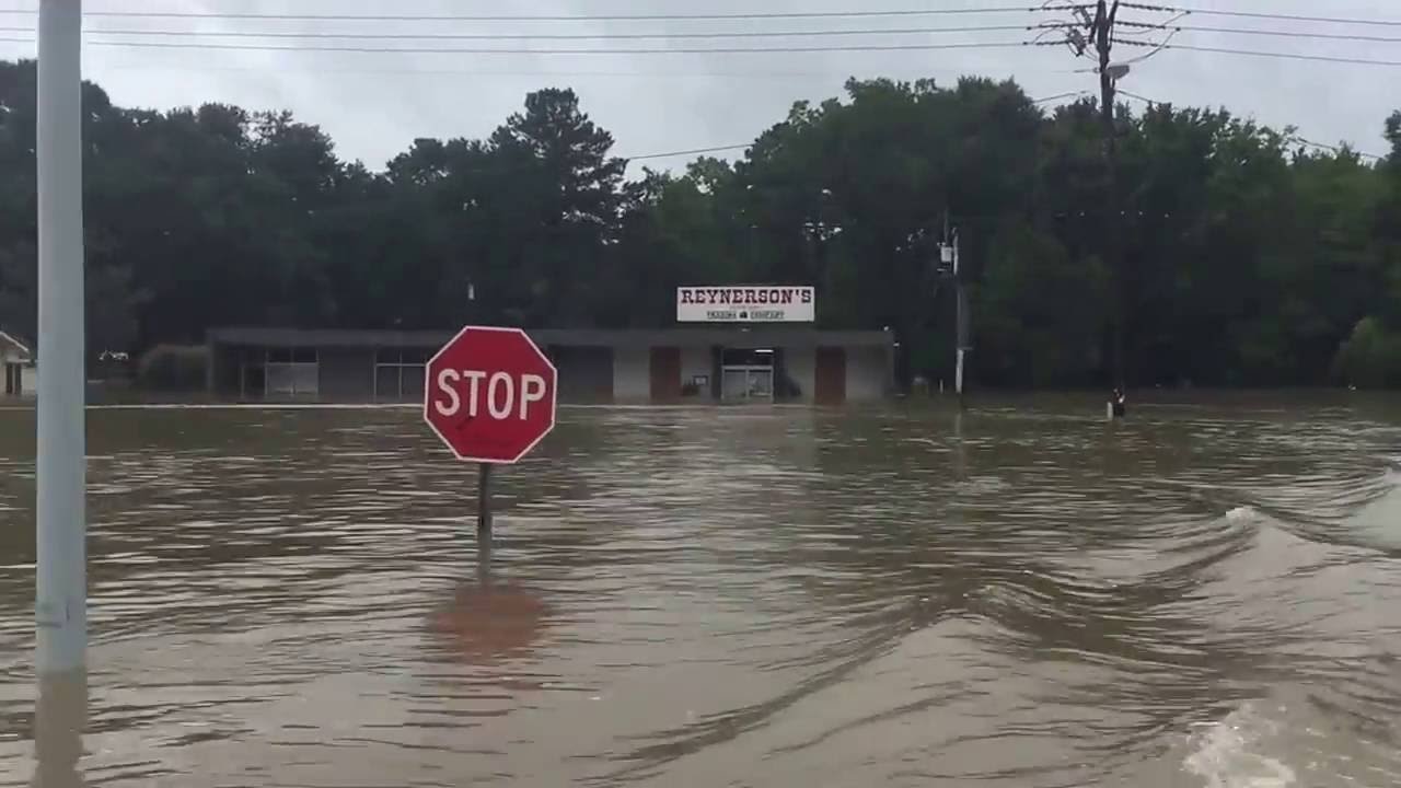 Flooding in Baton Rouge, LA 08-13-16. Hooper Rd in Central. (4:30pm ...