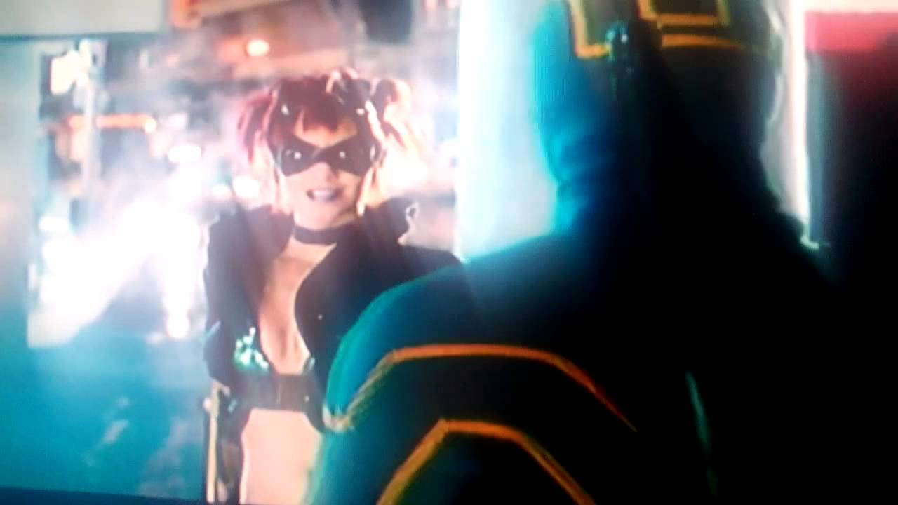 Kick Ass 2 El Beso De Kick Ass Youtube