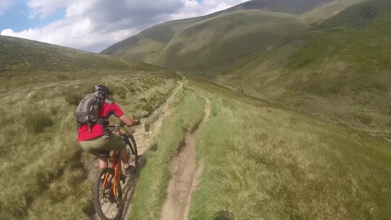 Doctors gate Peak District - YouTube