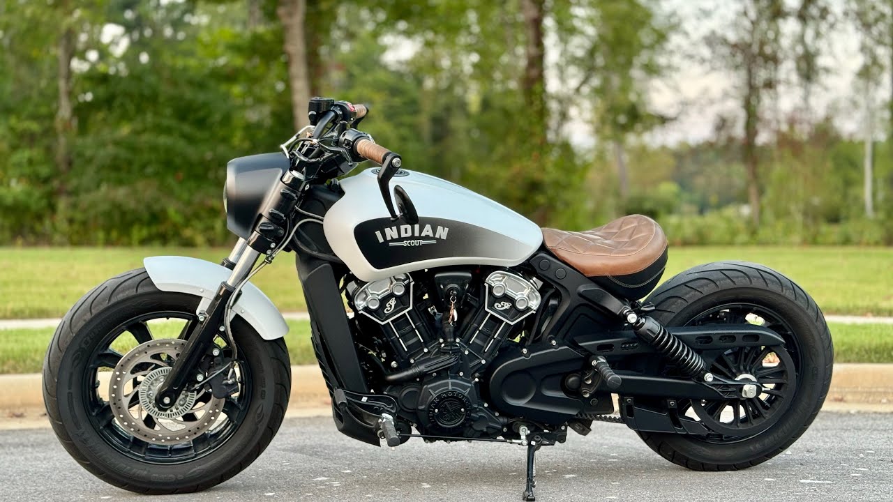 Fender delete a Scout Bobber with standard seat - YouTube