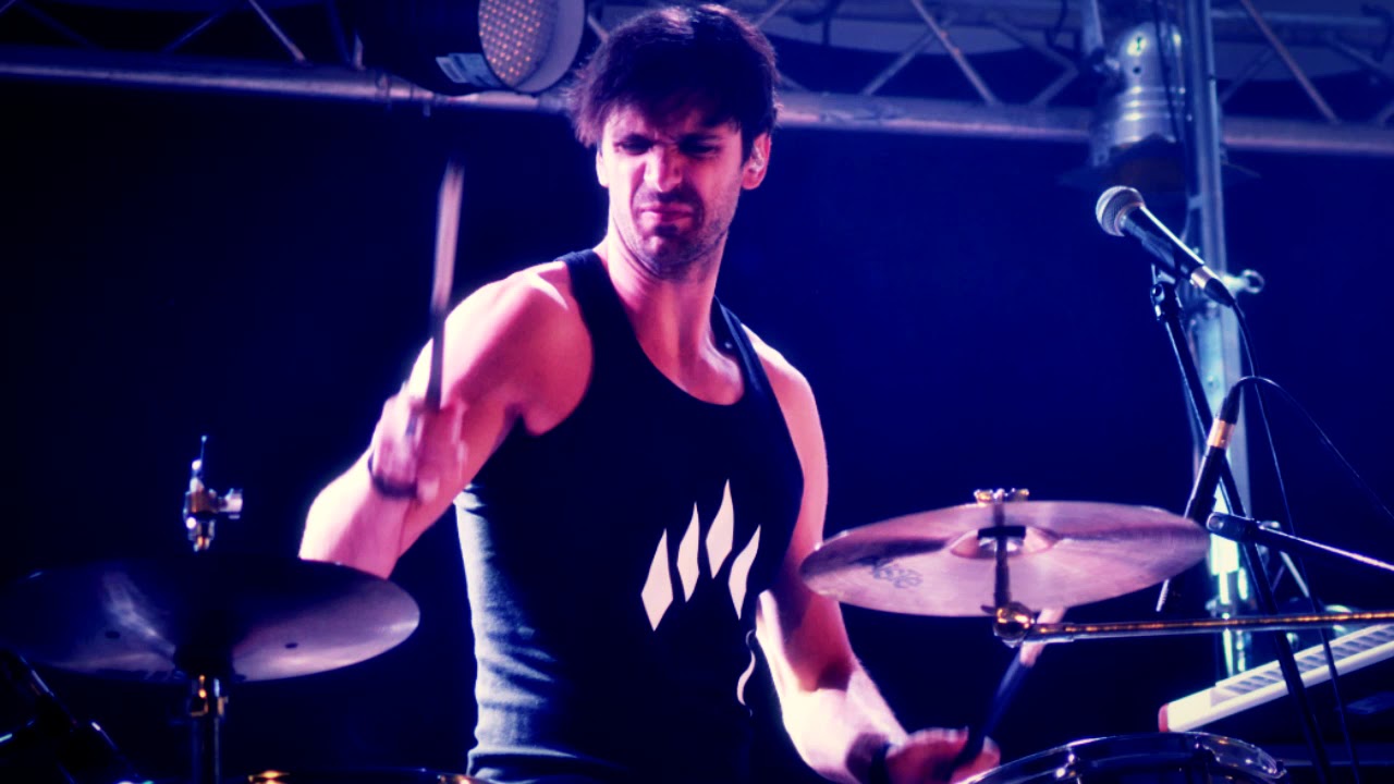 CARRY ON - Benjamin Bossone (2017) - YouTube