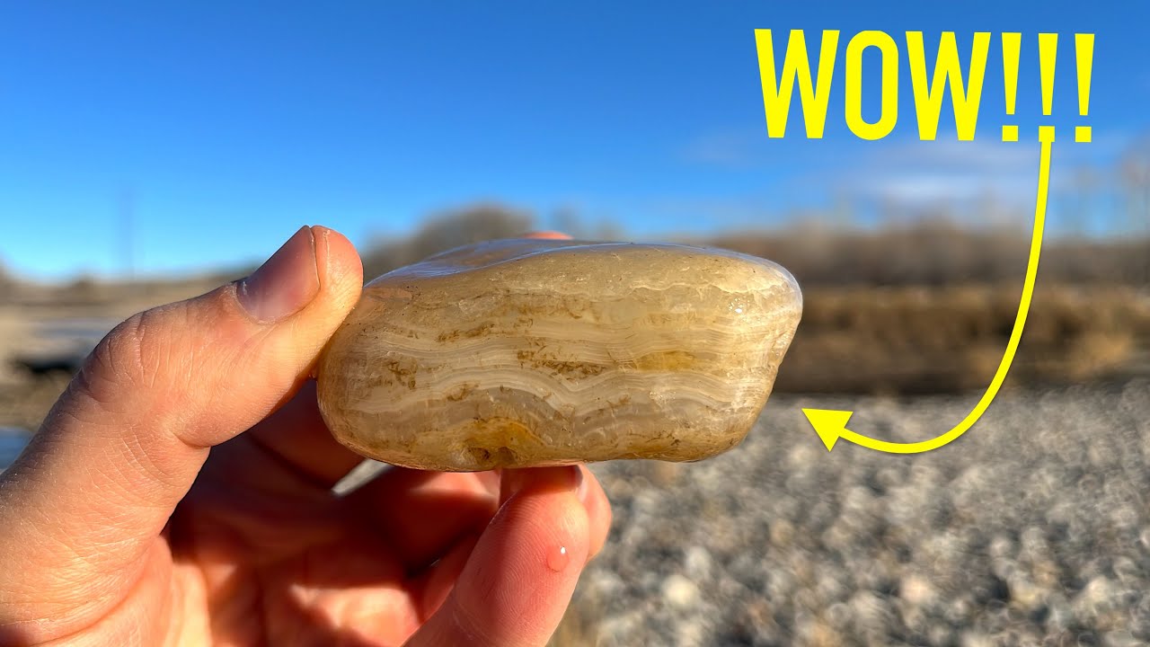 Finding An AMAZING AGATE TO CUT OPEN | Montana Rockhounding & Agate ...