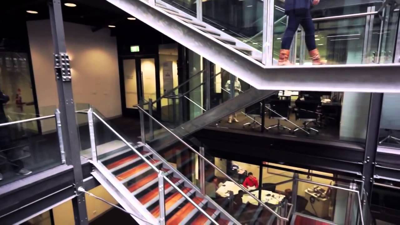 Deakin University Geelong Waterfront Campus - YouTube