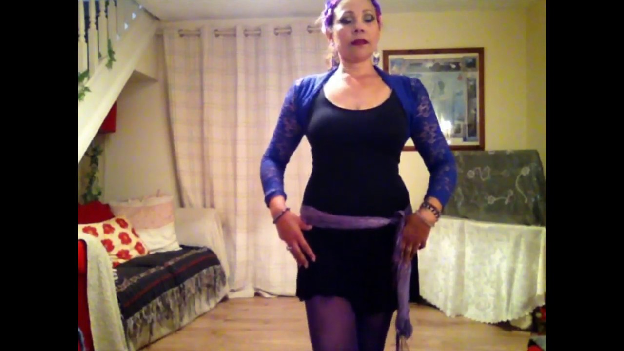 Belly dance Techniques- Chest isolations and undulations - YouTube