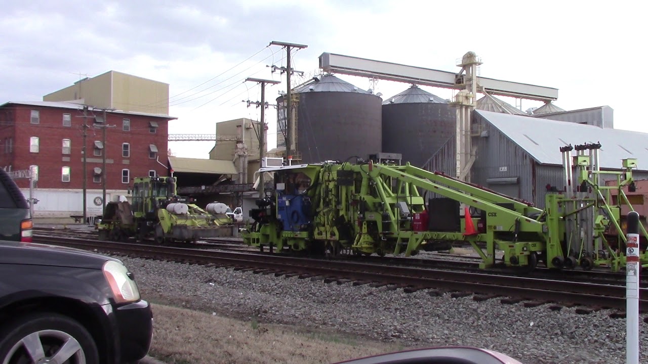 CSX TRACK EQUIPMENT - YouTube