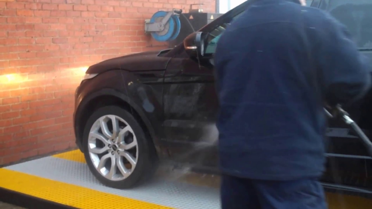 "Washing the Range Rover in the Snow" Morclean Permanent Wash Pad ...