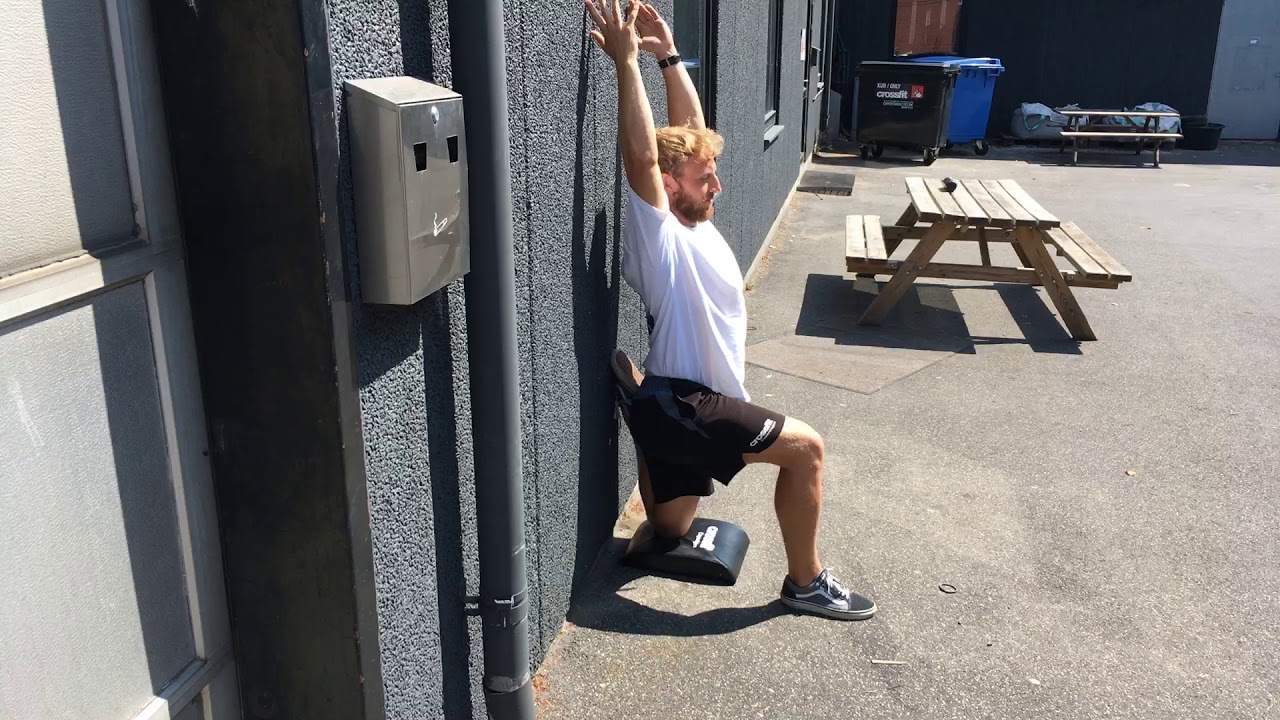 Overhead Reach hip flexor stretch - YouTube