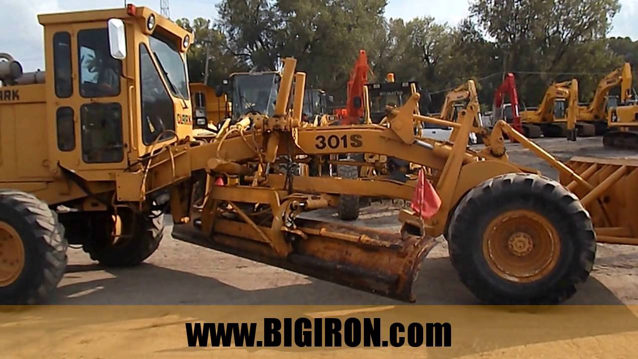 BIG IRON ONLINE AUCTION 10-26-2016: 1979 Clark 301S Motor Grader - YouTube