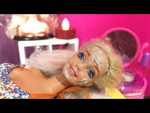 Barbie Oyunları. Dila'nın Güzellik Salonunda Kil Maskesi Yapalım Dila Kent