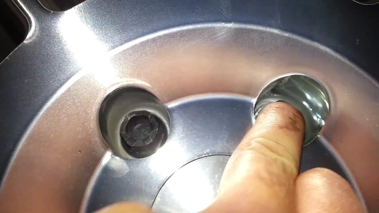 Bolts - Conical vs Ball seat lug bolts - YouTube