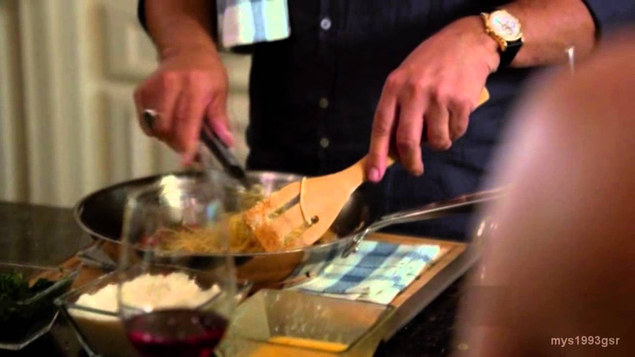 Hotch smiles [CM 7X02] - YouTube