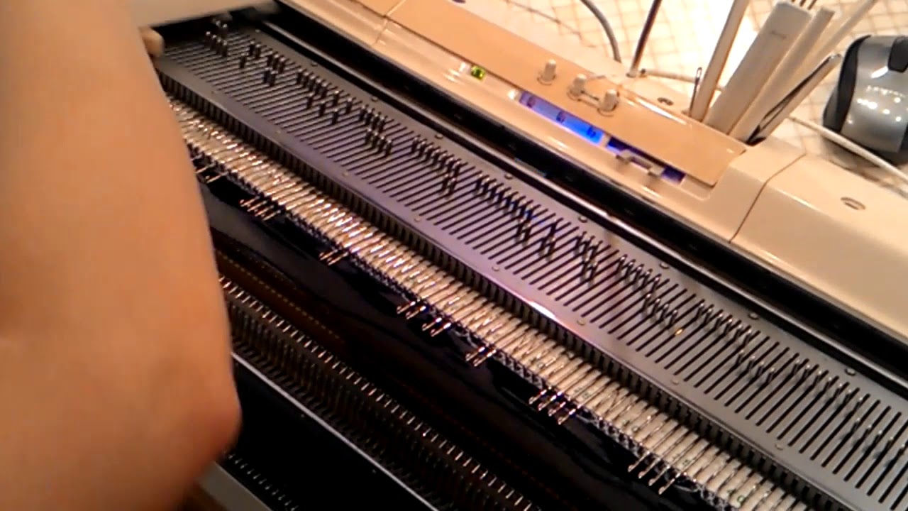 Интерактивное вязание DesignaKnit + AYAB (Interactive knitting) - YouTube