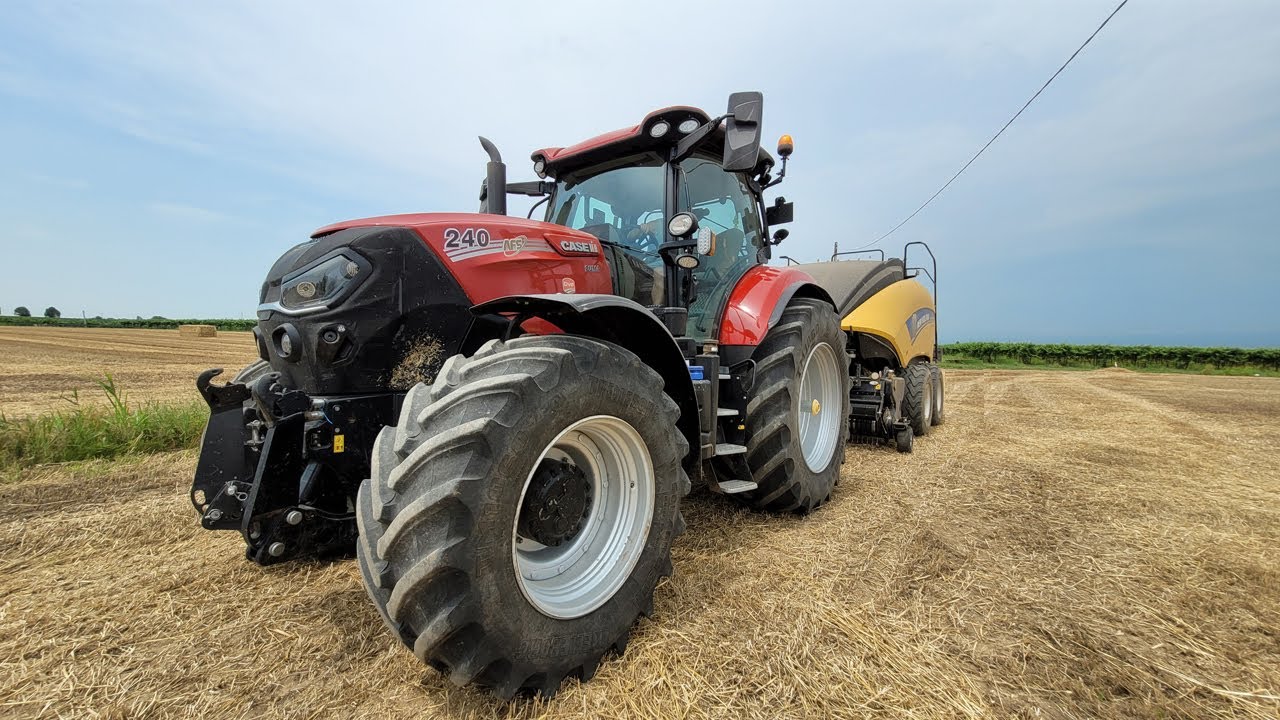 Case Puma 240 AFS | New Holland 1290 | Straw Bailing 2023 - YouTube