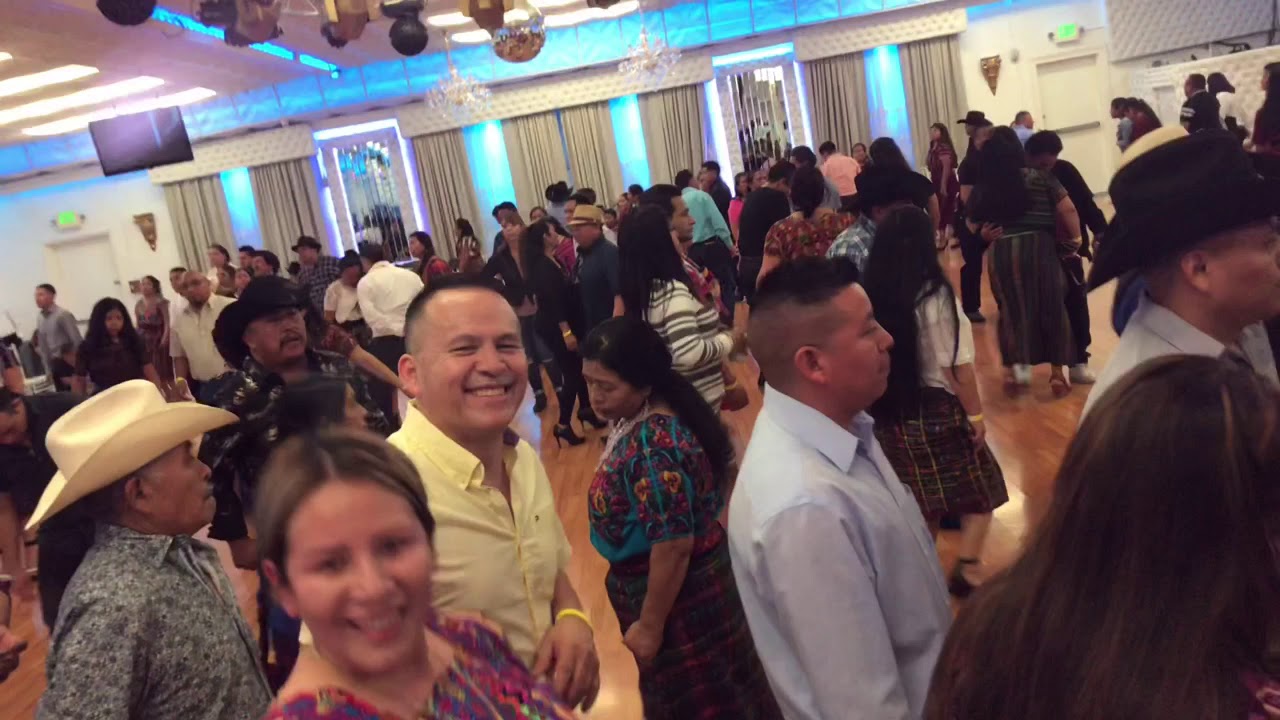 Fiesta aldea Pet Los Angeles Ca. Marimba Madera Chapina - YouTube