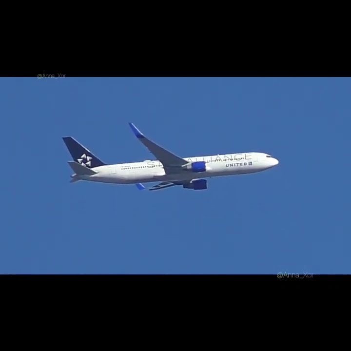 UAL Star Alliance Special Livery En route to EWR - YouTube