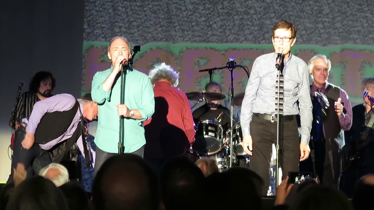 Happy Together Tour Finale 2017 - YouTube