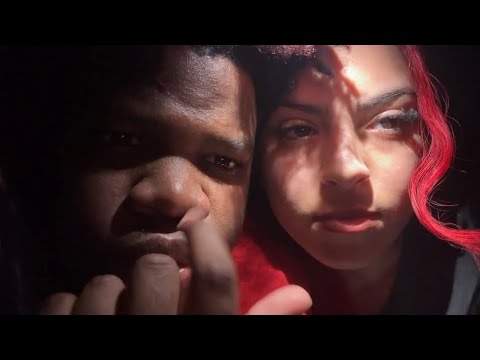 Me and my gf do ASMR in my car🚗 