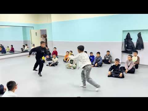Uyghur Dance - Two Little oy