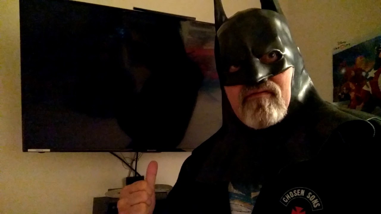 The Elf on the shelf Batman Lutz - YouTube