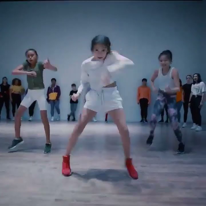 Sammy B Dance (1) - YouTube
