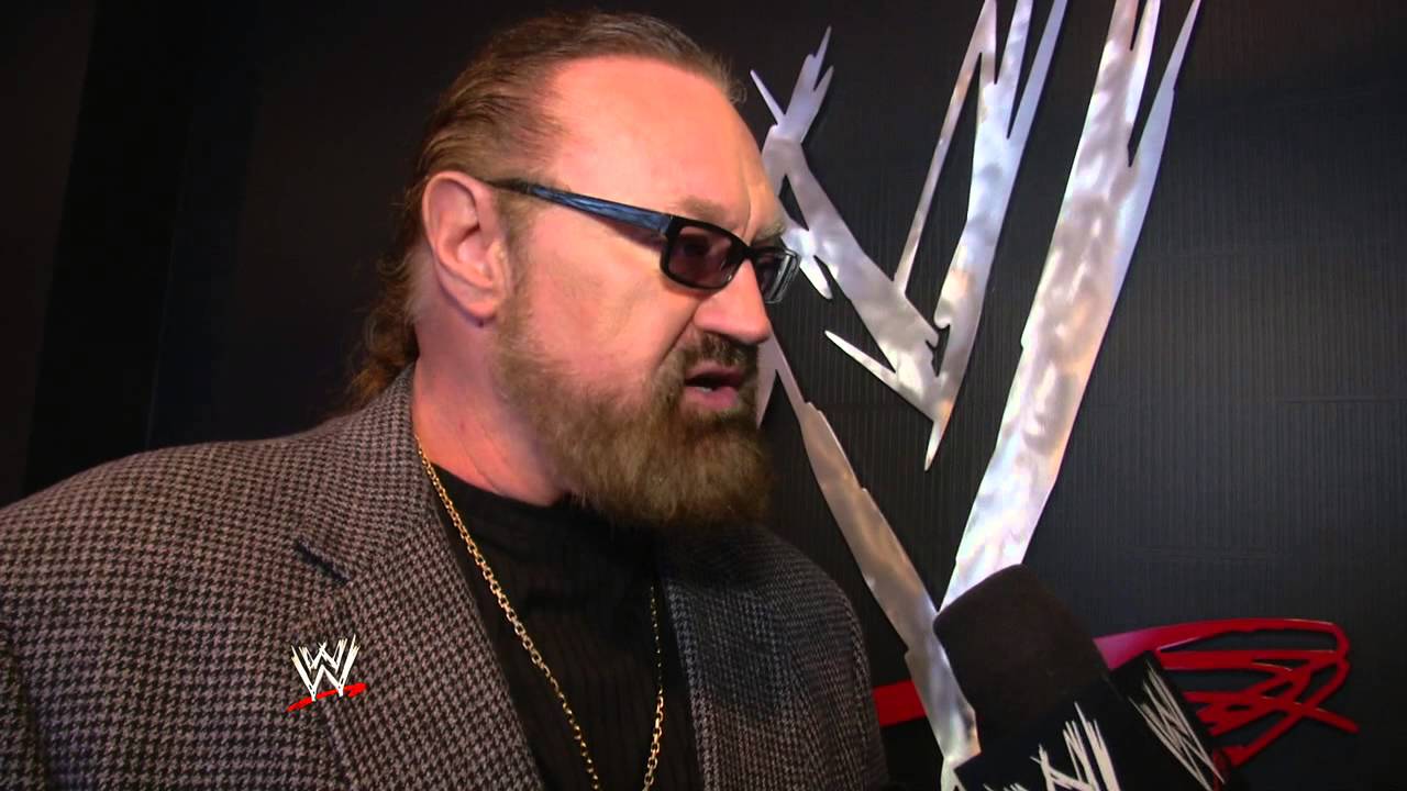 Which WWE Legend can sleep through anything? - WWE Legends' House ...