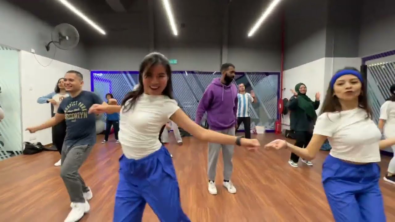 WATER by Tyla - Dance Choreography - YouTube