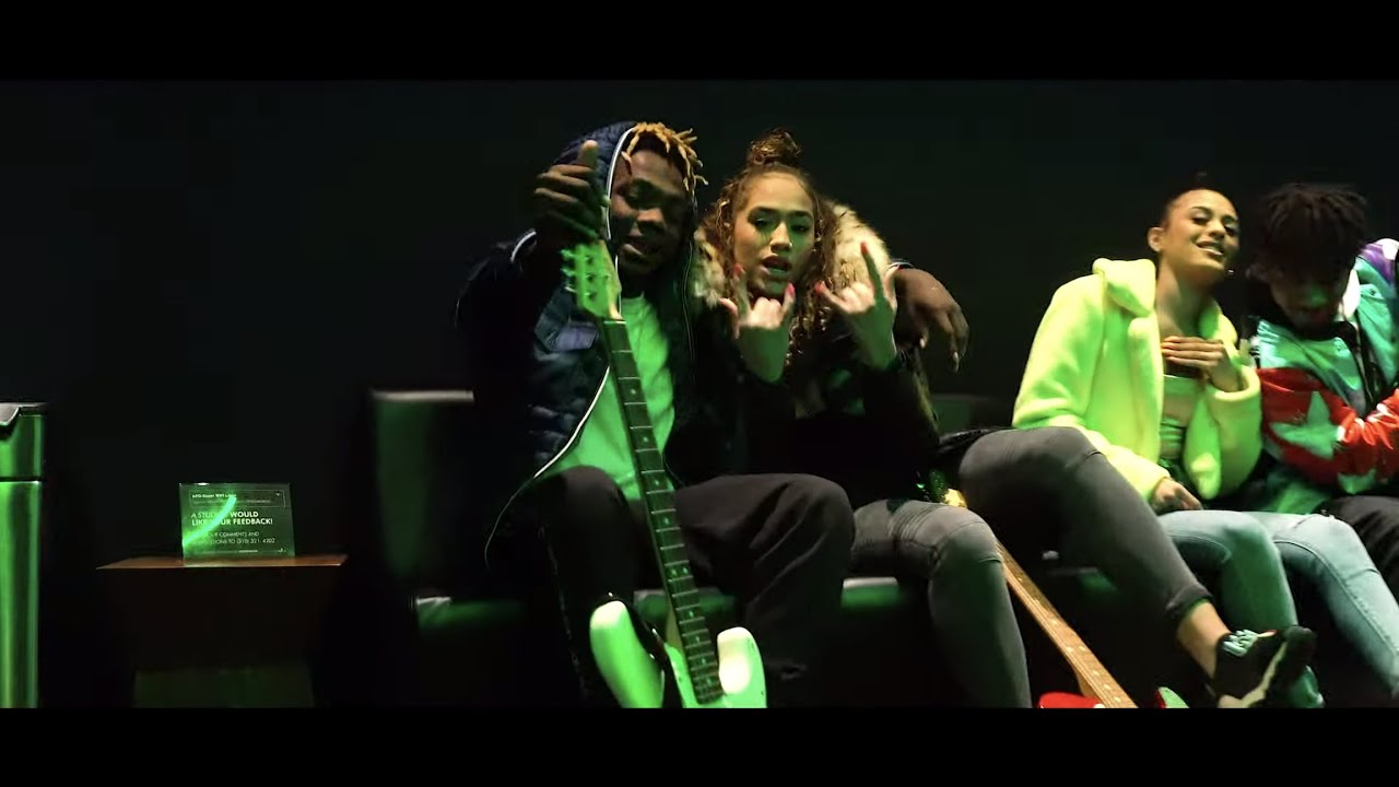 NFL Toon (YK Toon) - She Bad [Official Music Video] - YouTube