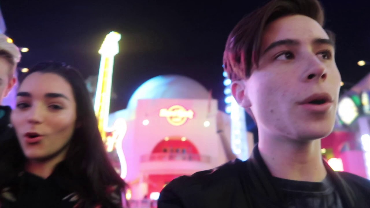 Weirdest vlog ever !!!!! - YouTube