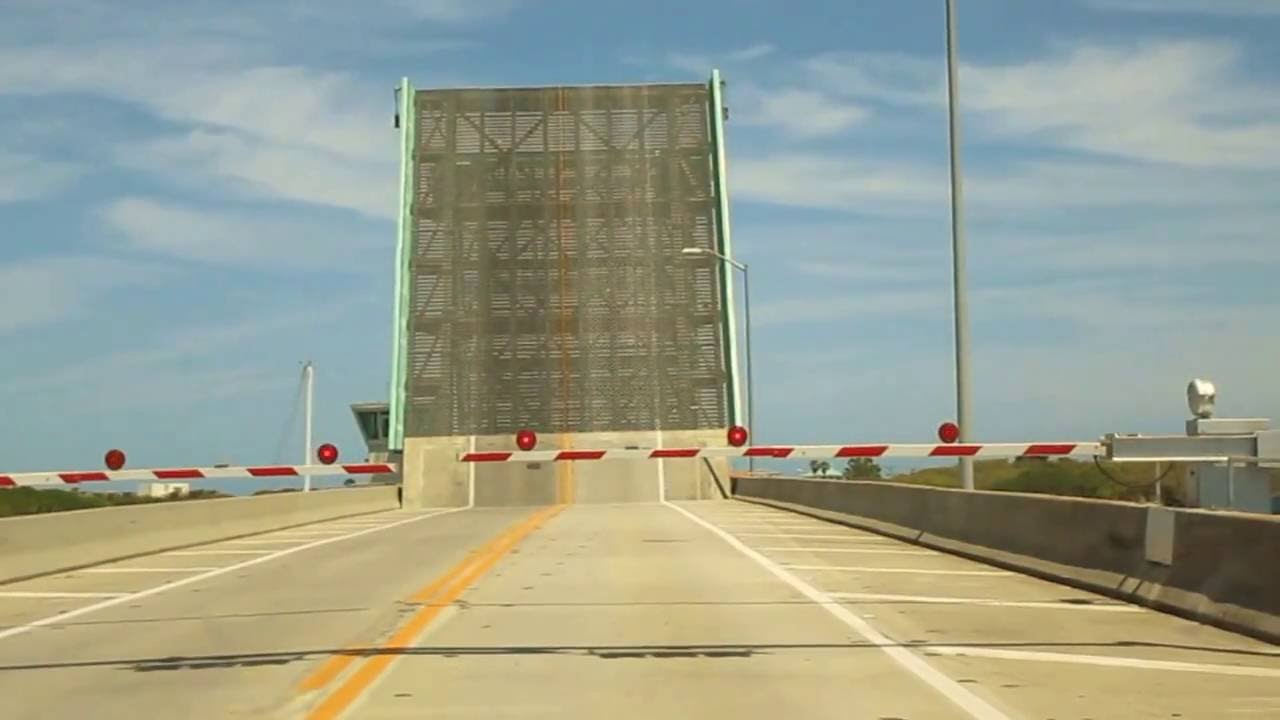 Bridge Opens Crescent Beach Florida - YouTube
