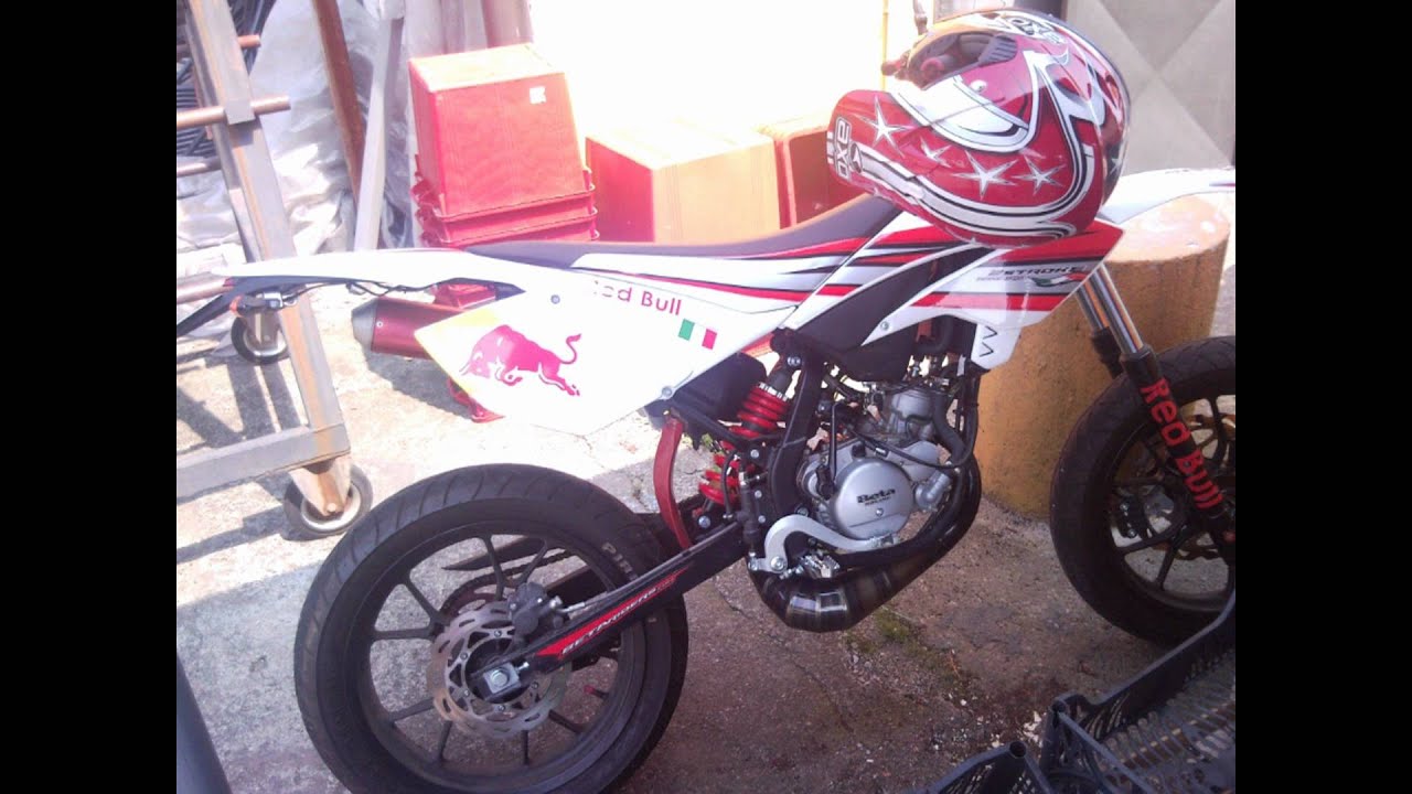 beta 50 track red bull - YouTube