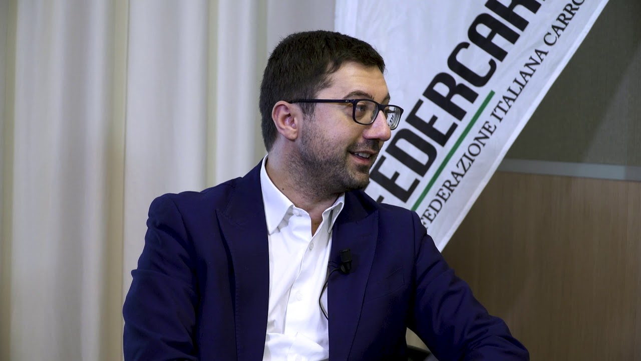 Intervista On. Andrea Coletti (M5S) Convegno Federcarrozzieri 1 ...