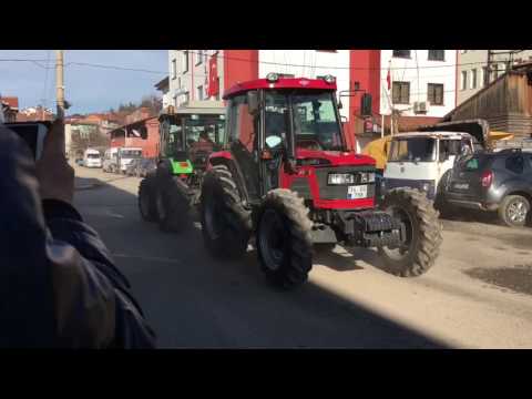 Deutz vs mahindra