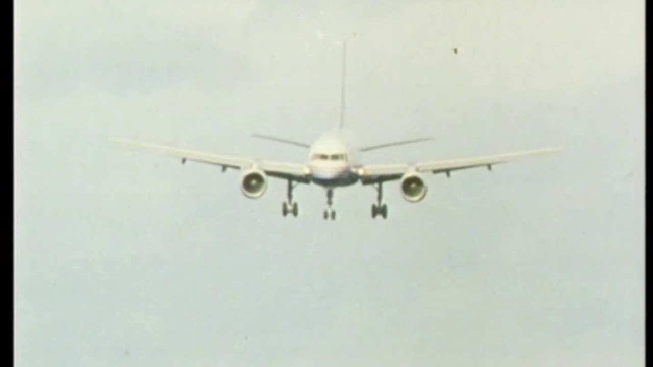 Boeing 757's First Flight - YouTube