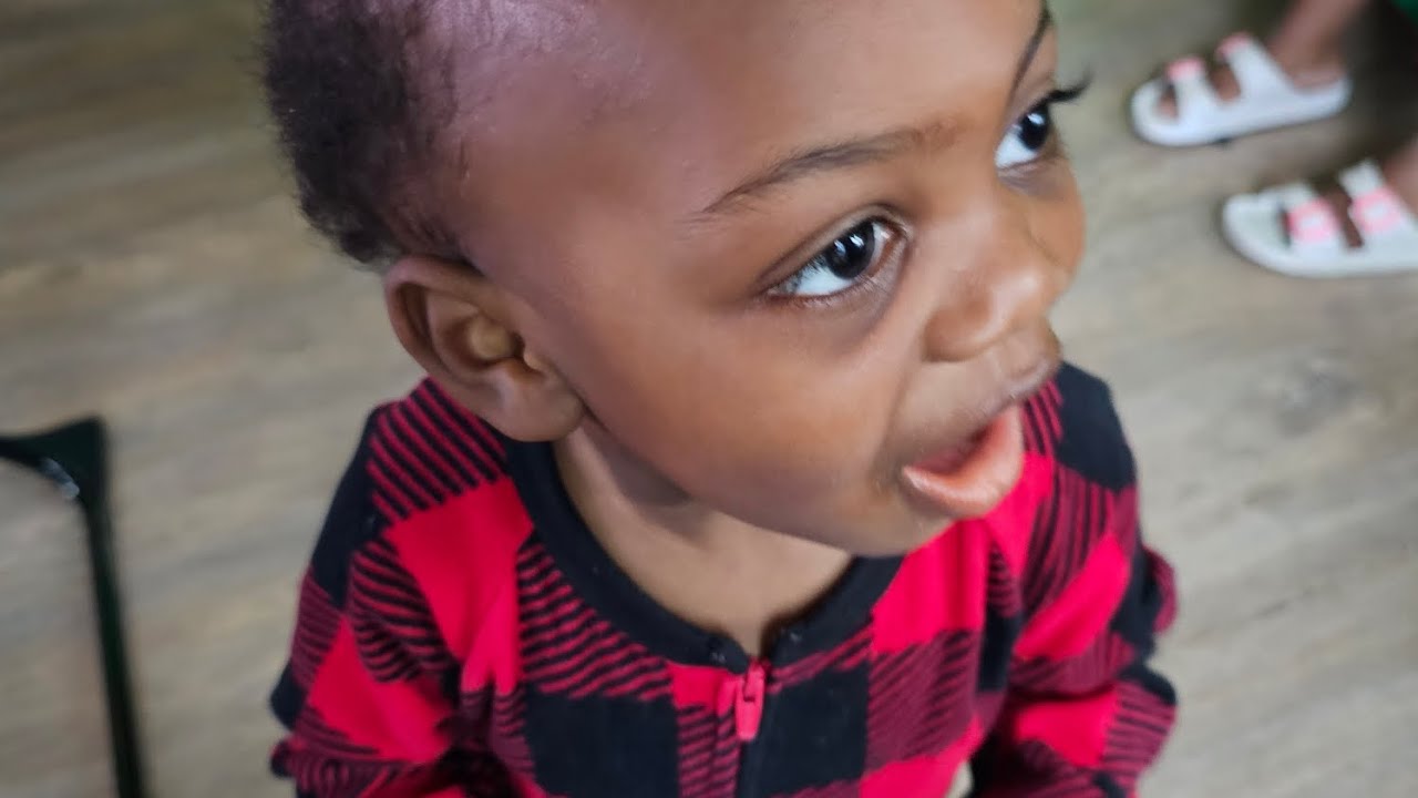 little man said P P - YouTube