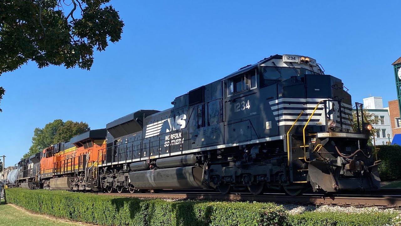 NS 1234 with very fouled horn leads NS 119 in Thomasville. 10-15-2022 ...