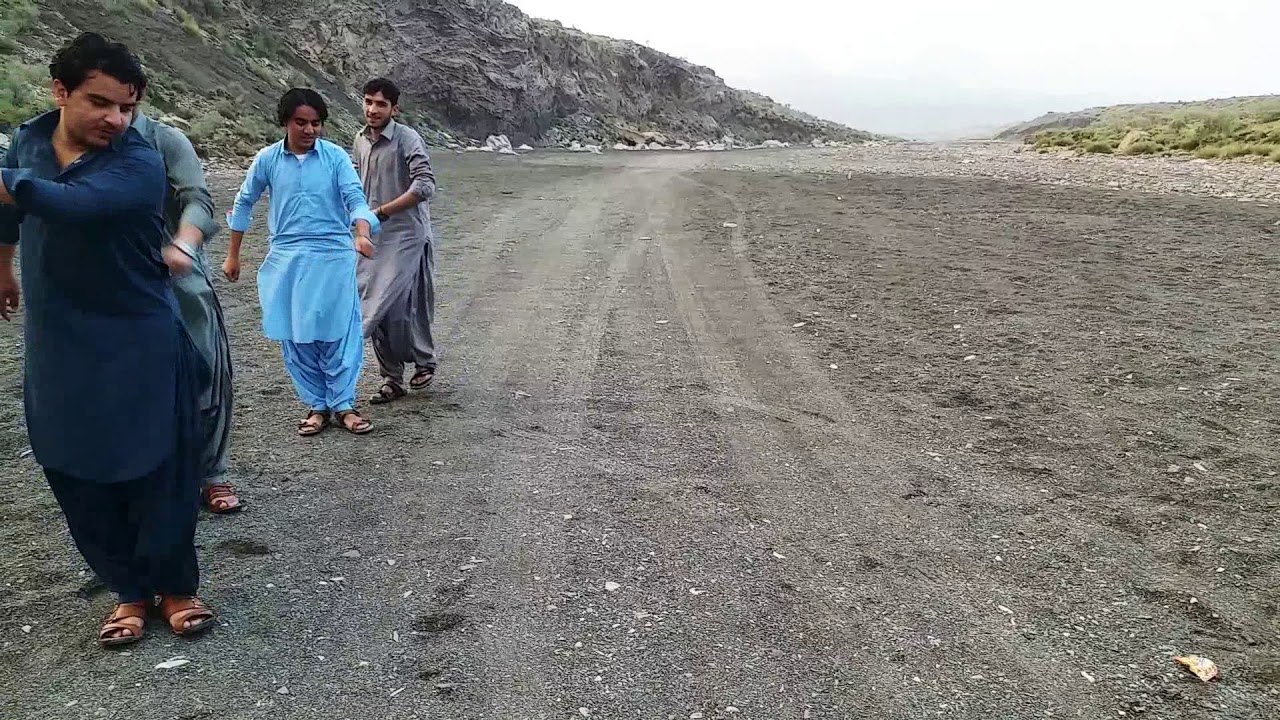 Zhob new attan song 2018 by Zafran Khan Mandokhail - YouTube