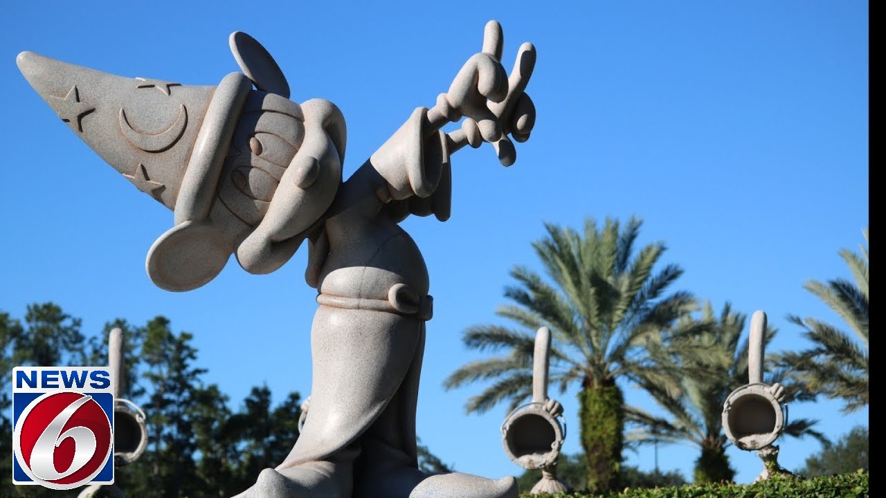 Fore-tastic fun: Celebrating National Mini Golf Day at Walt Disney ...