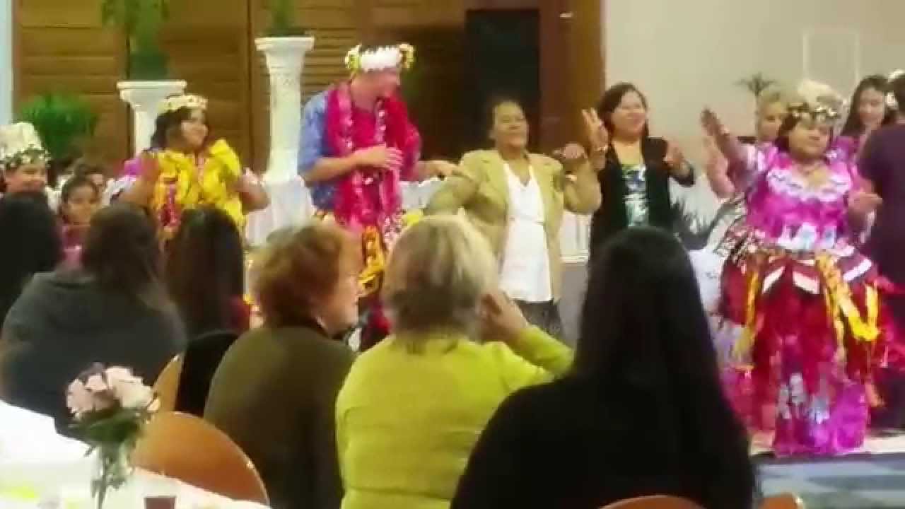Tuvalu dance at zias wedding - YouTube