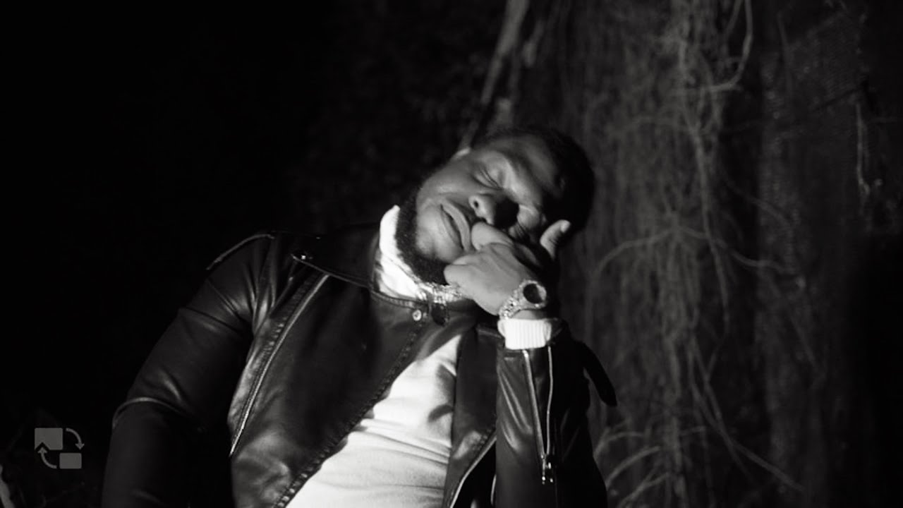 Ikonick-Who? (Official Music Video) - YouTube